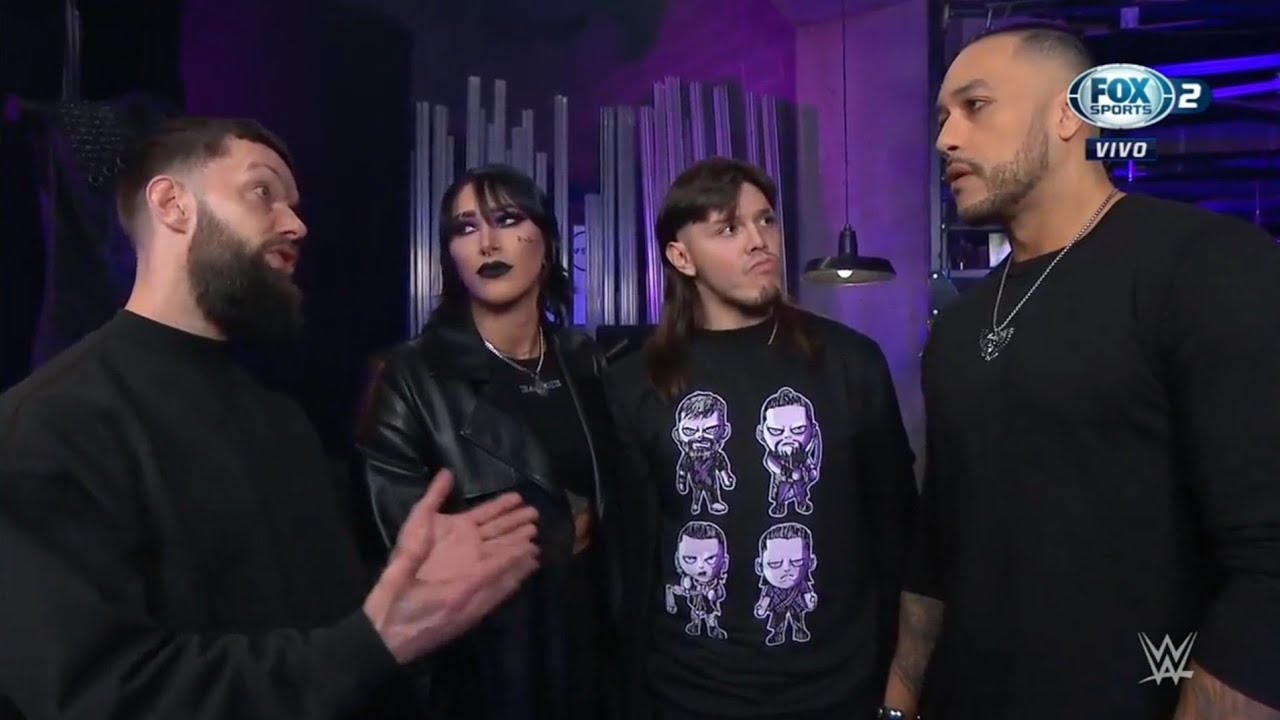 Rhea Ripley, Finn Bálor & Dominik Mysterio hablan con Damian Priest ...