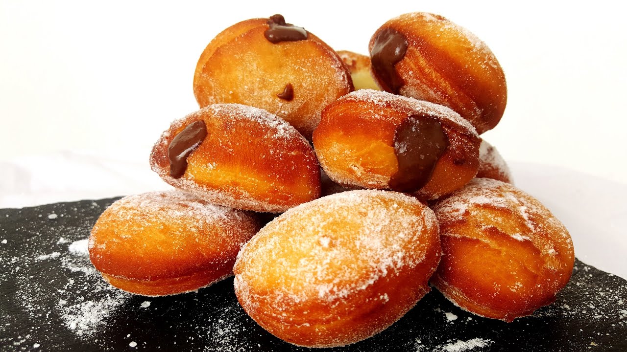 Chocolate Filled Mini Doughnuts (Bomboloni) | Recipe by Dash of ...