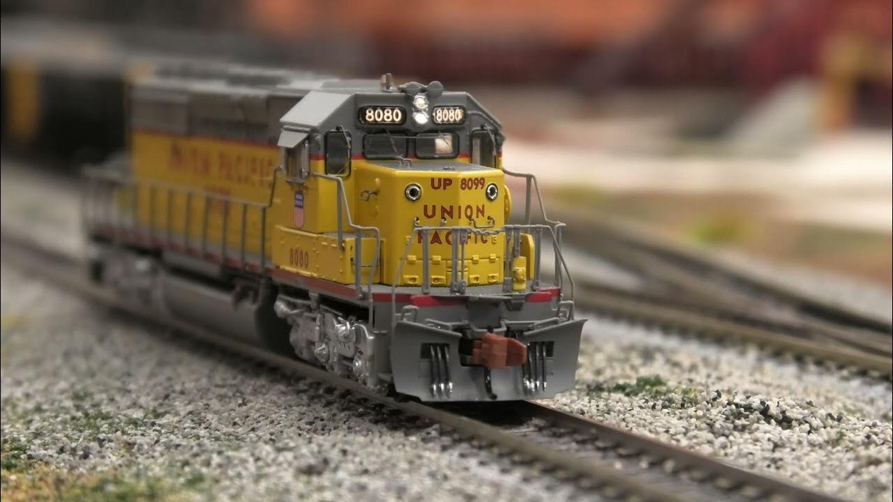 Review: ScaleTrains N scale SD40-2 - YouTube