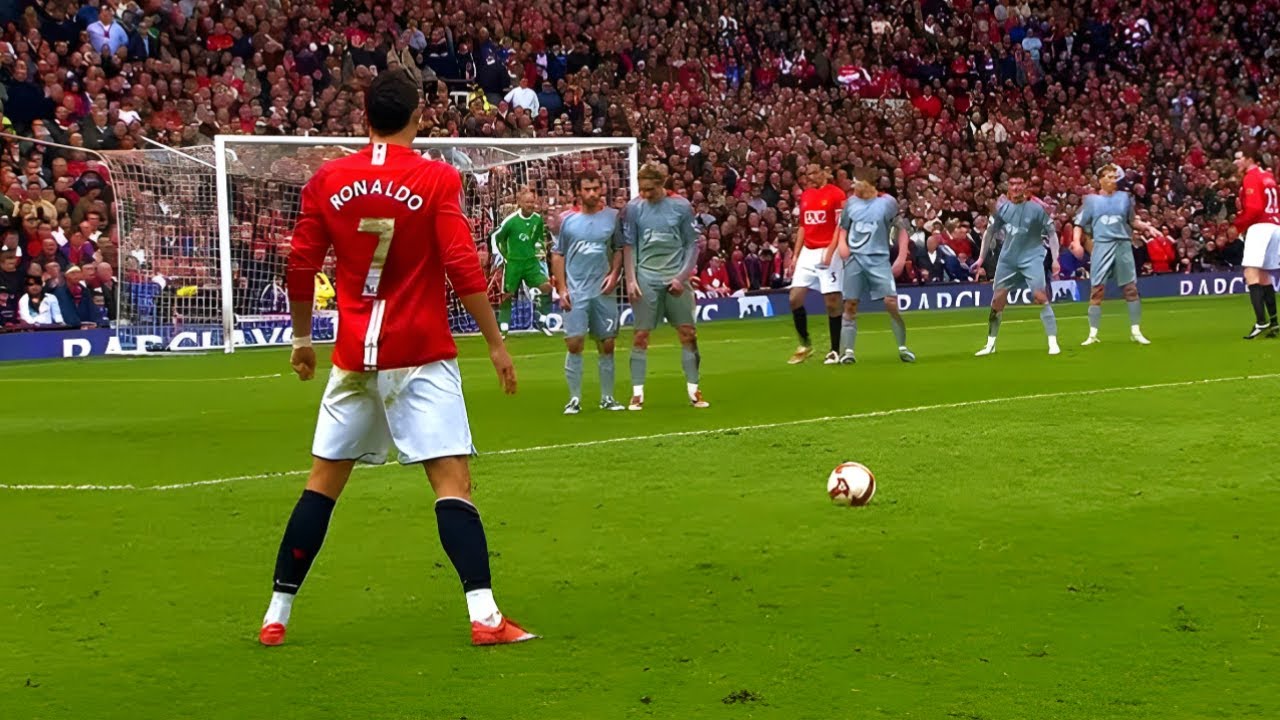 10 LEGENDARY FREE KICK GOALS - YouTube