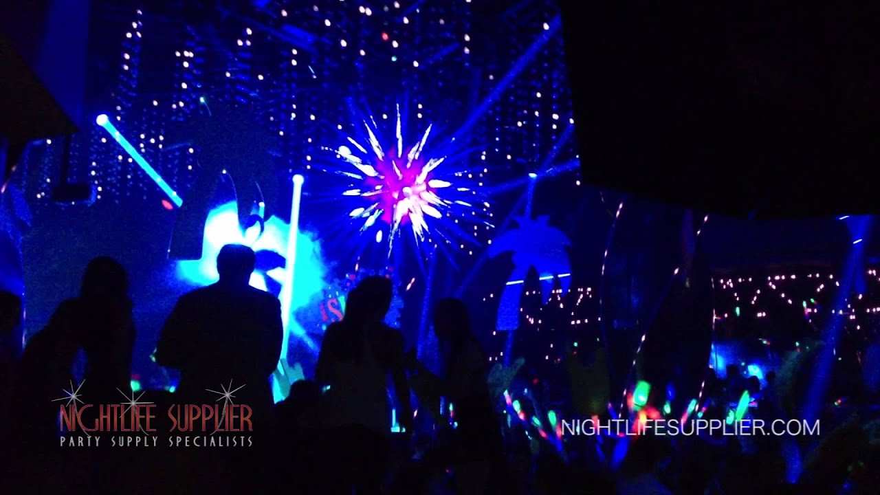 LED Foam Sticks Story Nightclub Miami DJ Hardwell - YouTube
