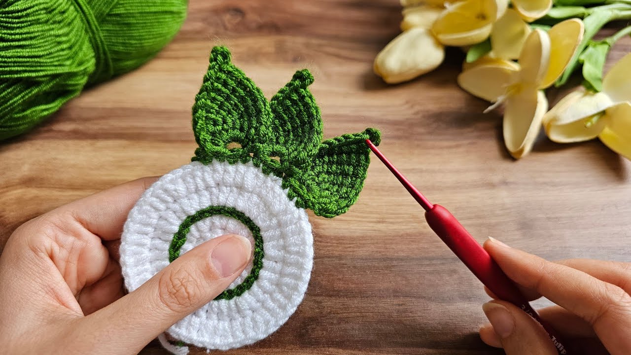 Muy hermoso 😍 Very easy very sweet crochet beautiful motif crochet ...