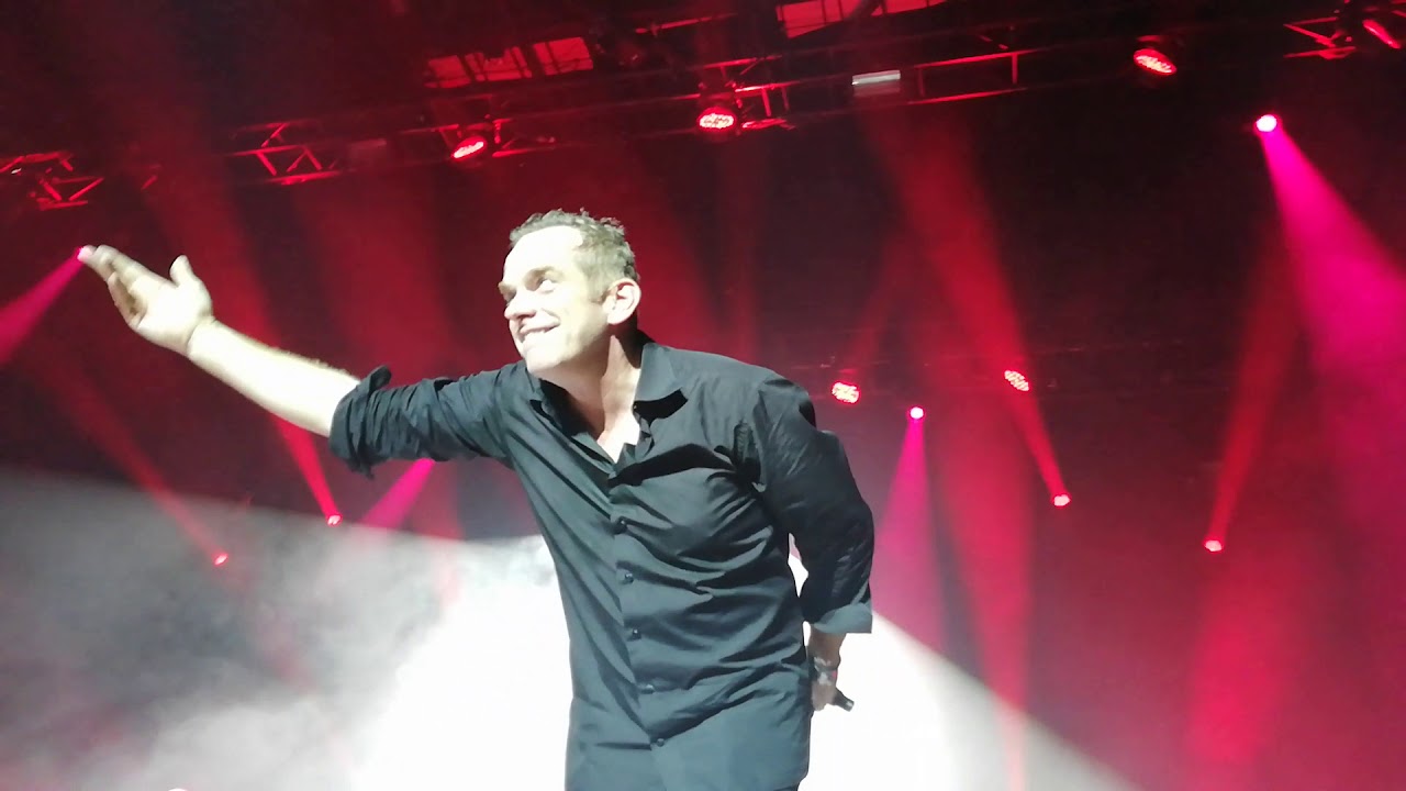 Garou L'adieu "Live in İstanbul" 02.11.2018 🇹🇷 ️🇨🇦 ️🇨🇦 ️🇹🇷 l love you ...