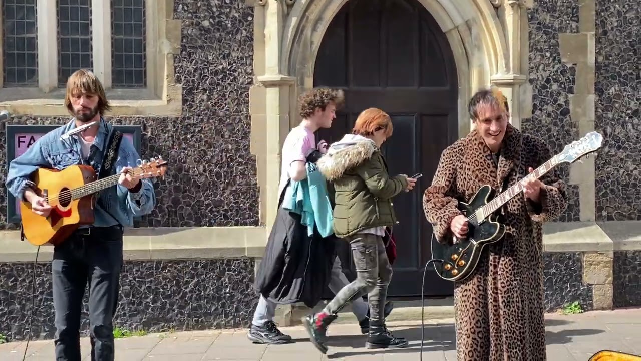 Great Blues Sounds! It`s Gorran Kendall & Romain Axisa Brighton Busking ...