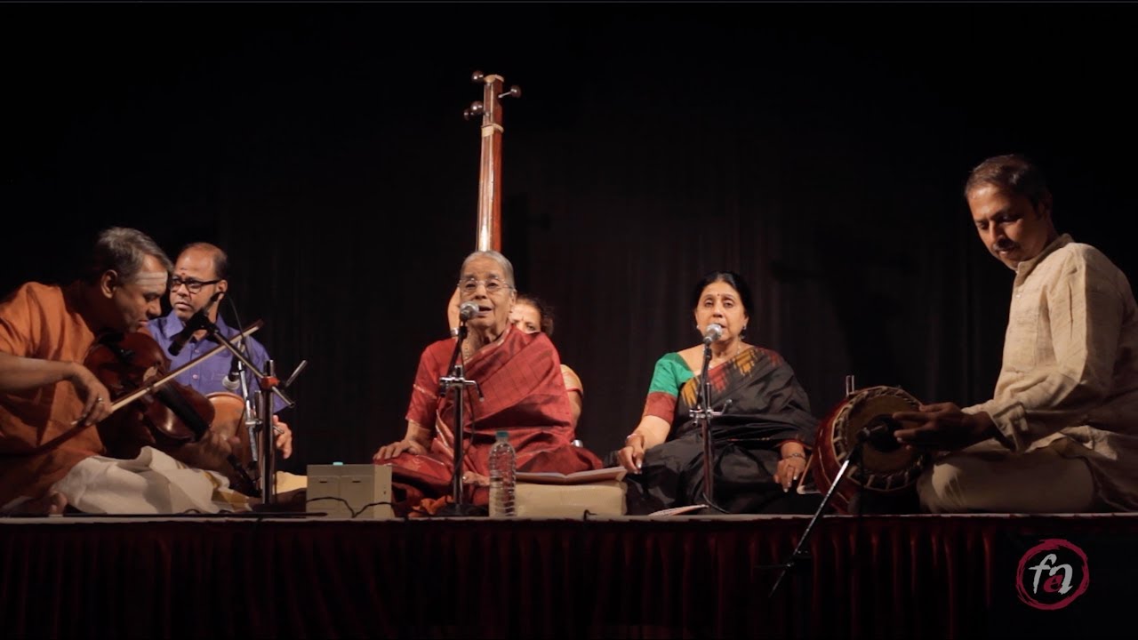 Alamelu Mani: Ragam Karnataka Kapi - YouTube