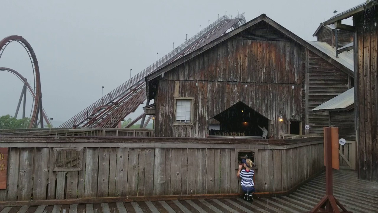 Silver Dollar city- Wildfire coaster running in the rain - YouTube
