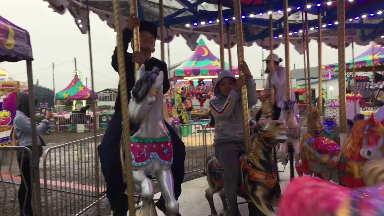 Carousel DCFF 2019 - YouTube