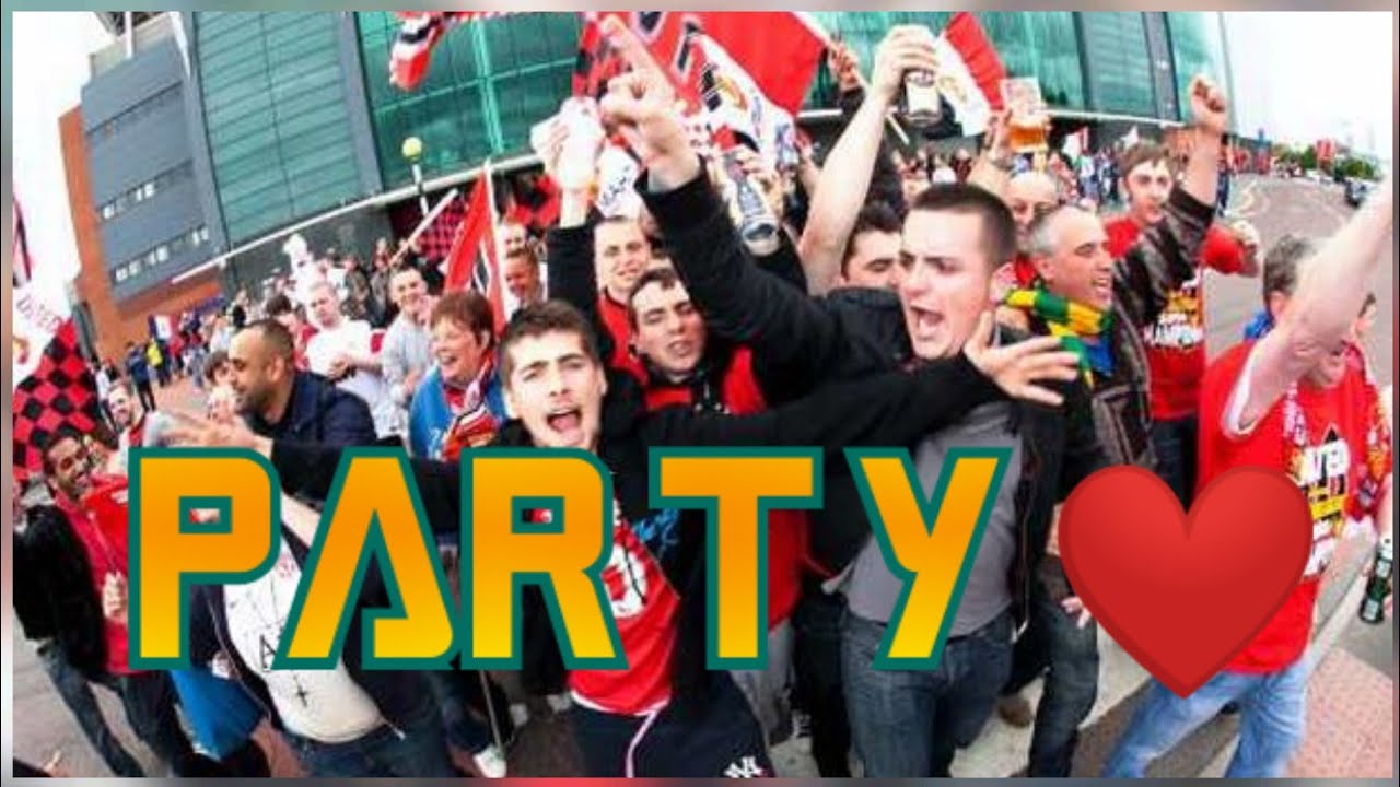 Manchester United Fans Pool Party 😃 RedDevils Updates - YouTube