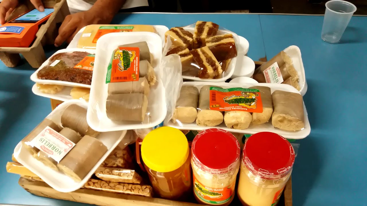 A tipical dominican colmado. Un colmado tipico dominicano. SEE ...