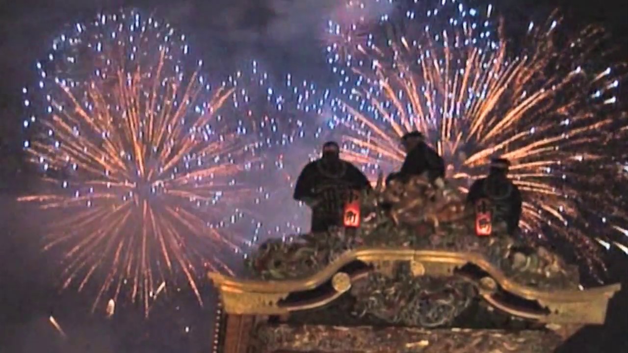 Yama, Hoko, Yatai, float festivals in Japan - YouTube