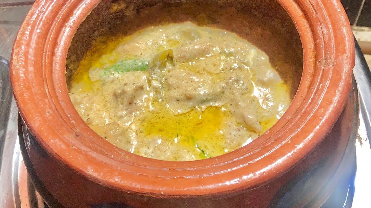 Restaurant style Chicken Makhani Handi Recipe - YouTube