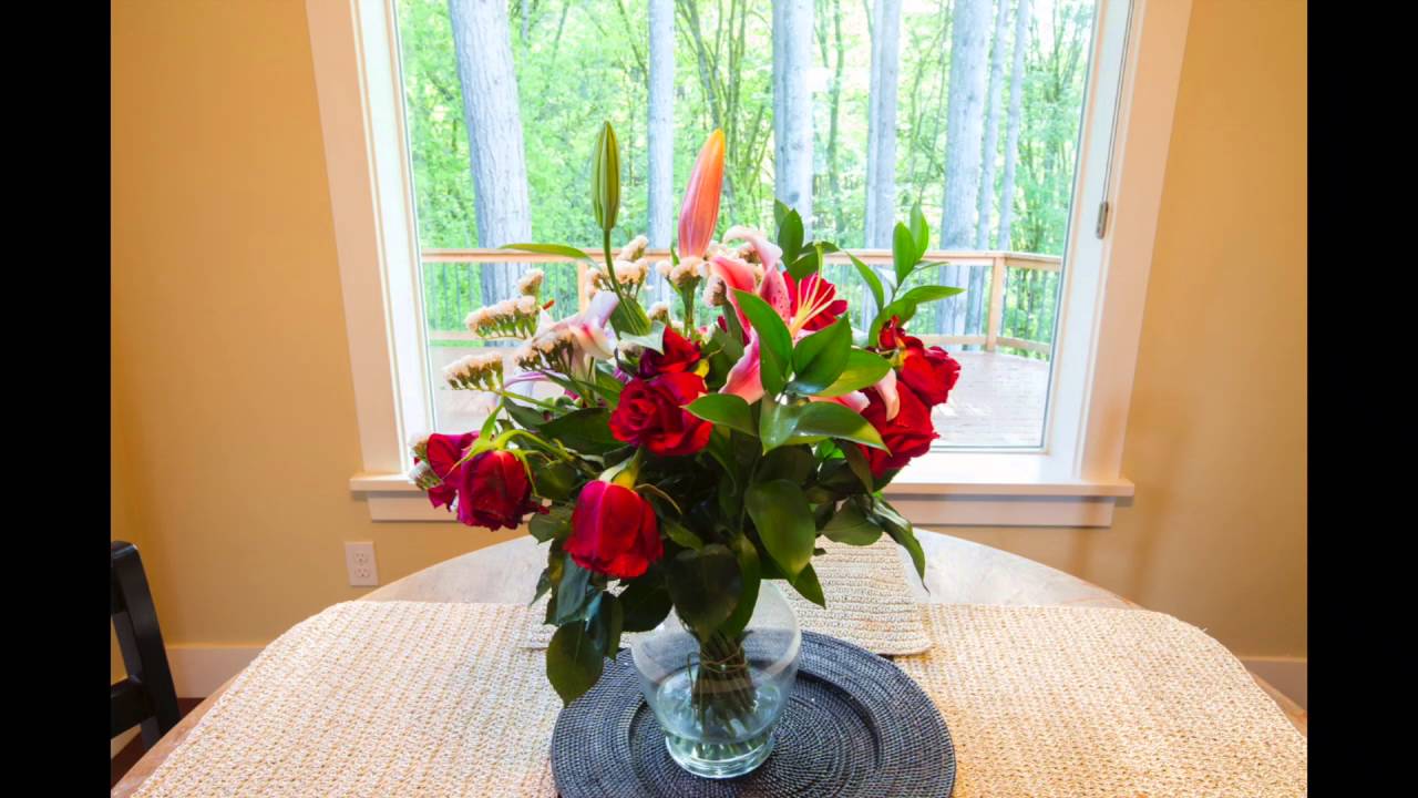 Flower Time Lapse - YouTube