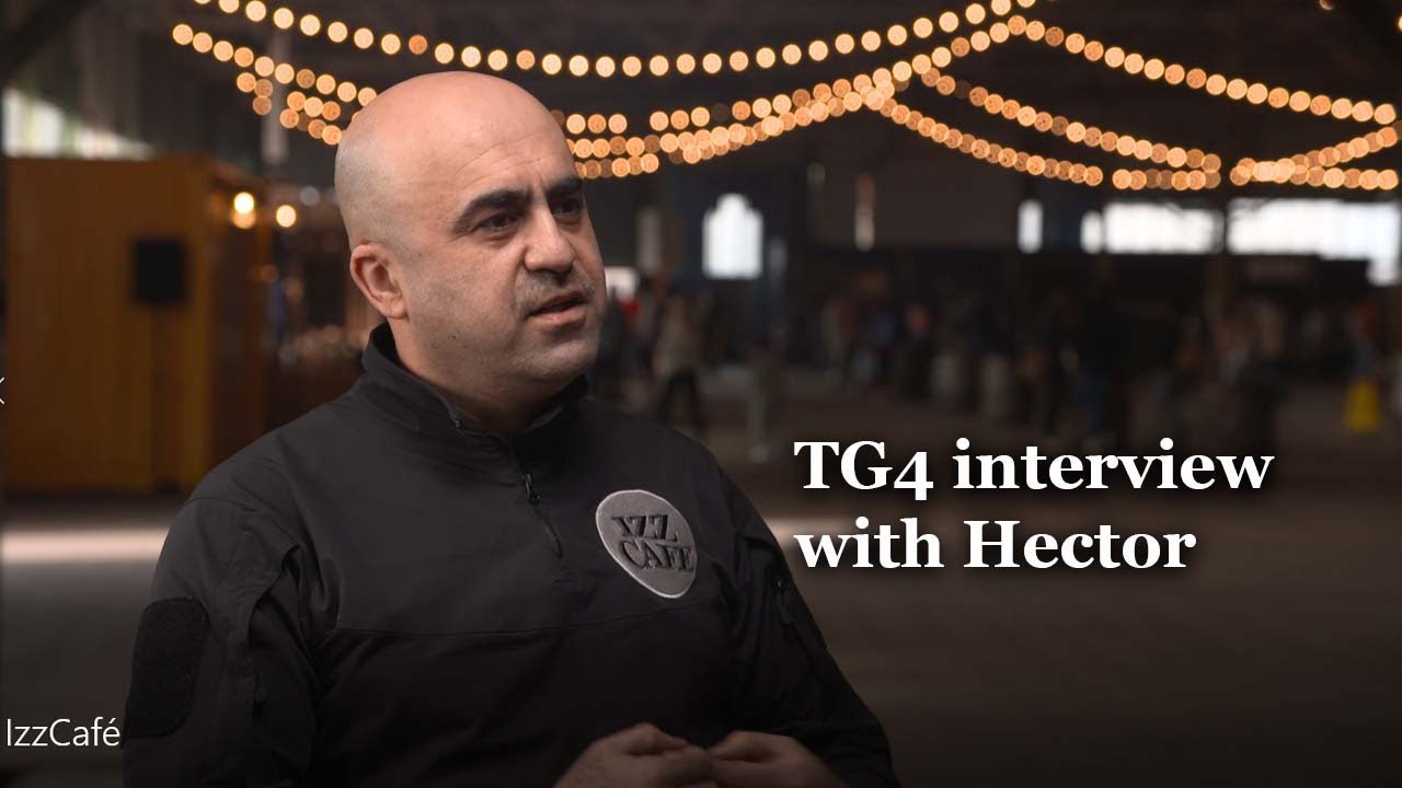 Izz Café TG4 interview with Hector - YouTube