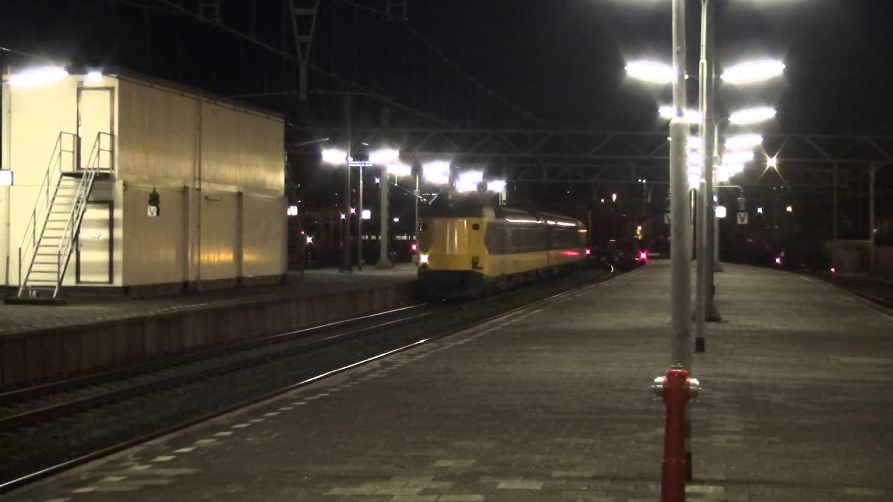 Aankomst gekoppelde NS ICMm 4240 & NS ICMm 4047 op Den Haag Centraal ...