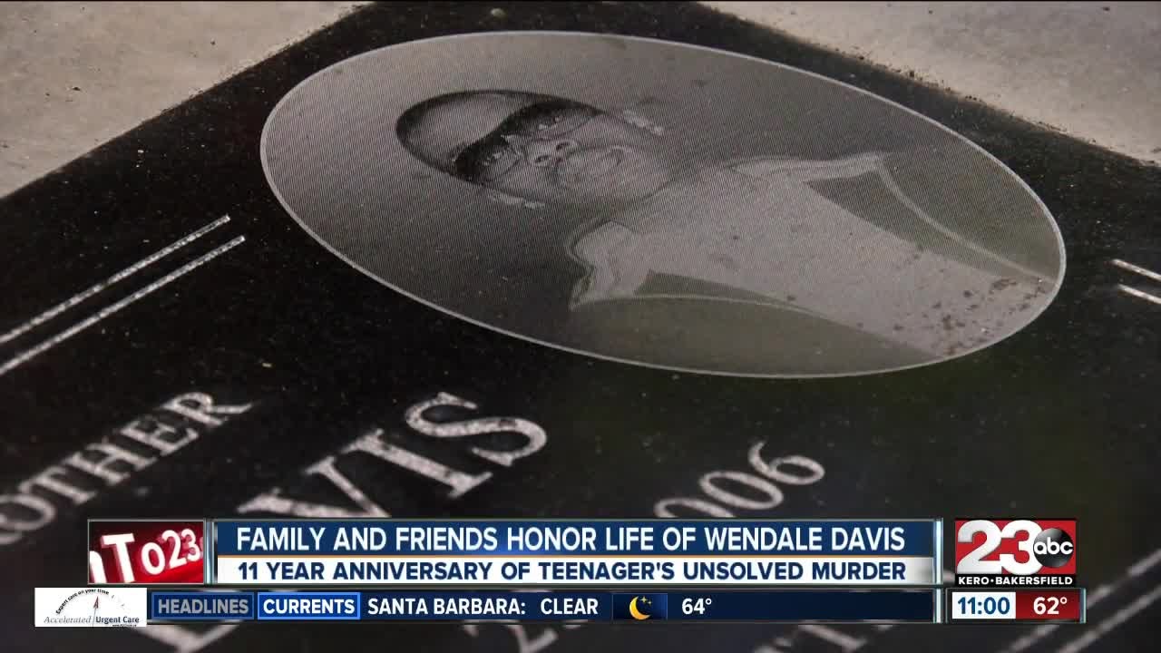 Wendale Davis honored by family and friends 11 years after murder - YouTube