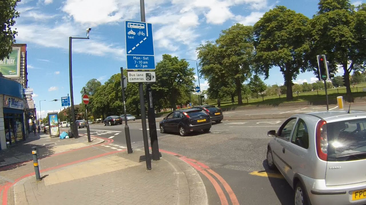 Ambiguous Bus Lane Signs - A23 Streatham London - YouTube