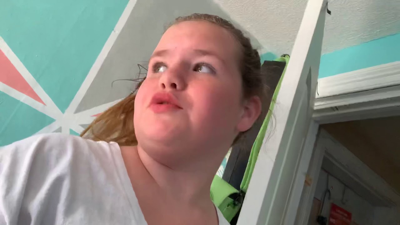 Ella Roberts official intro - YouTube