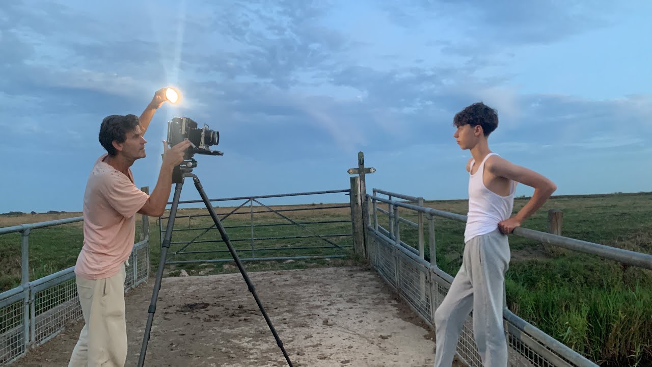 Shooting 4x5 film portraits - YouTube