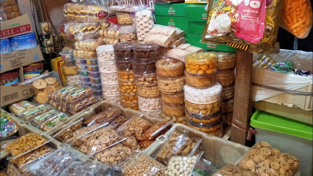JAJANAN LEBARAN SUDAH TRADISI BANYAK MACAM, TOKO MAKANAN RINGAN KUEH ...