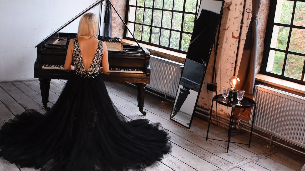 Karolina Stępień- Kolejny Dzień [ Official Video] - YouTube