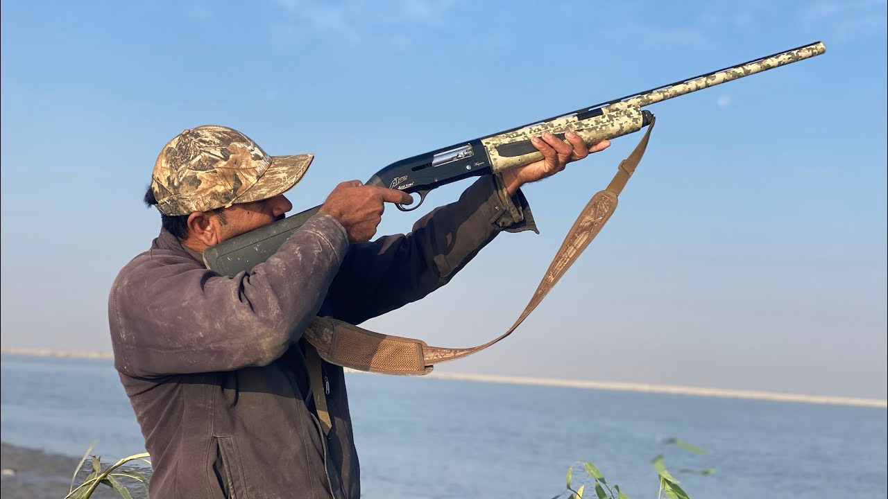 Hunting Flooded Timber ducks With Ryan Callaghan cal of the wild in the ...