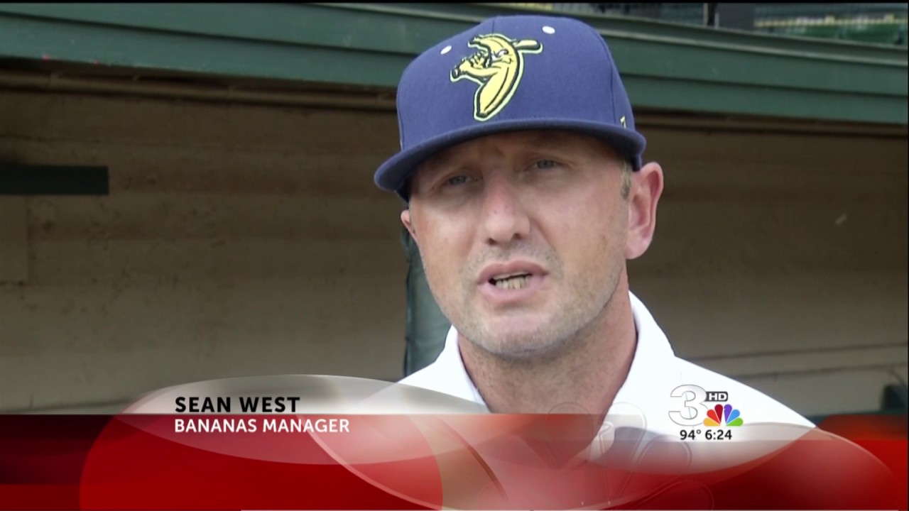 Sean West Goes Bananas To Protect His Team - YouTube