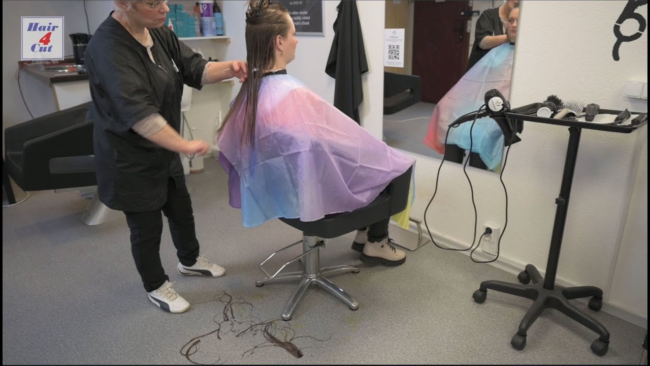 2025-25 Daria preview - long blond hair cut to bob - YouTube