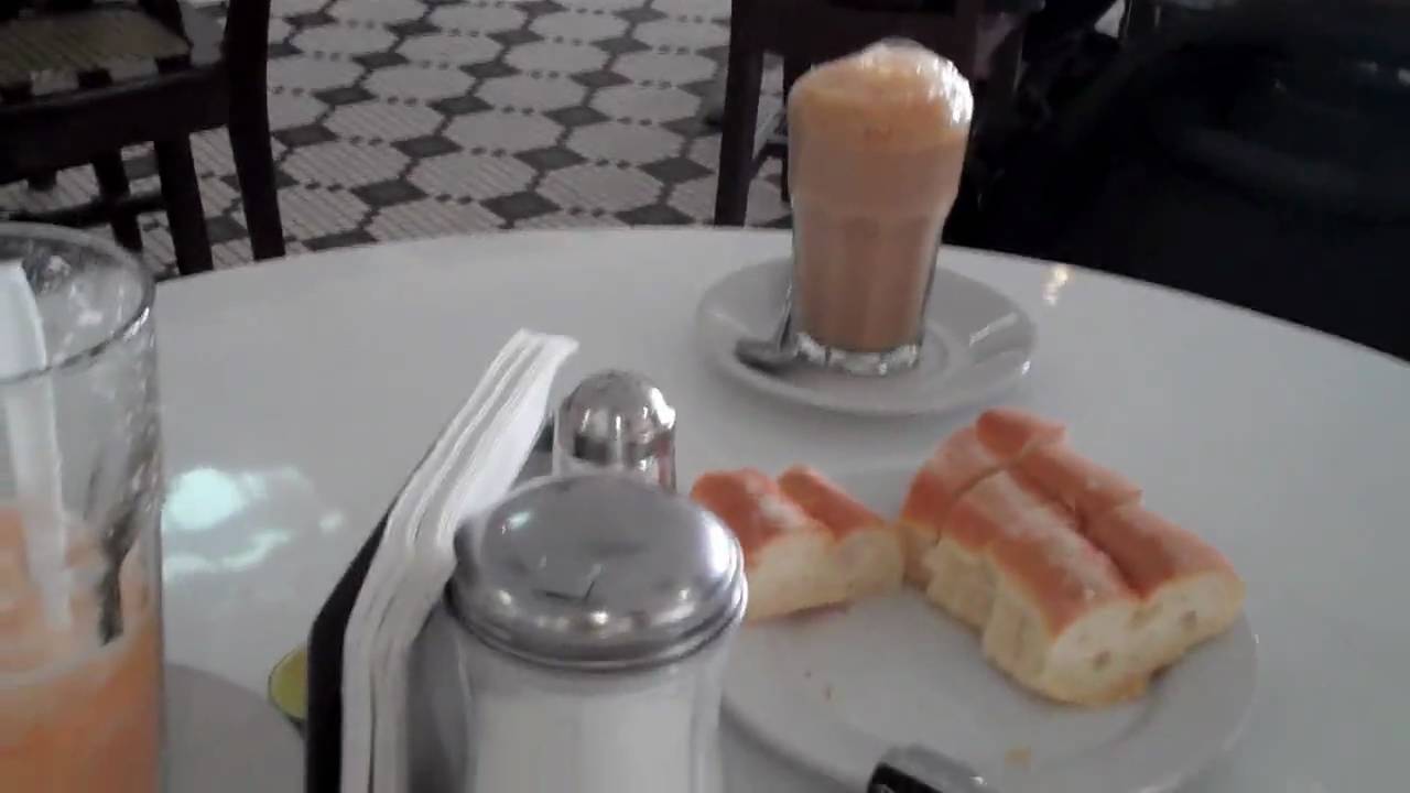 Café Lechero del Gran Café de la Parroquia - YouTube