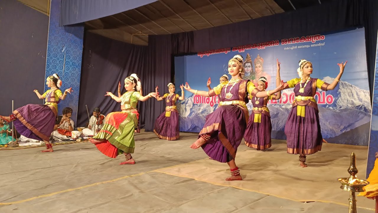 Aashmi Ajesh performed Nadanam with professional dancers #Bharatanatyam ...