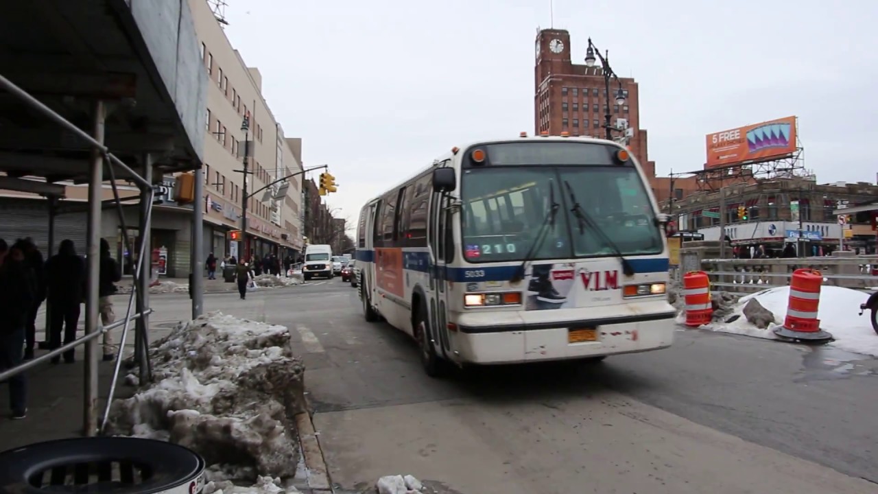 2009 Orion VII Next Gen #4389 on the Bx2 / 1998 Novabus RTS #5033 on ...