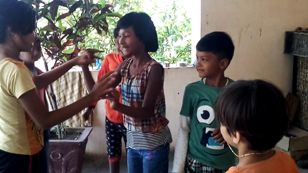 playing iring -miring game - YouTube