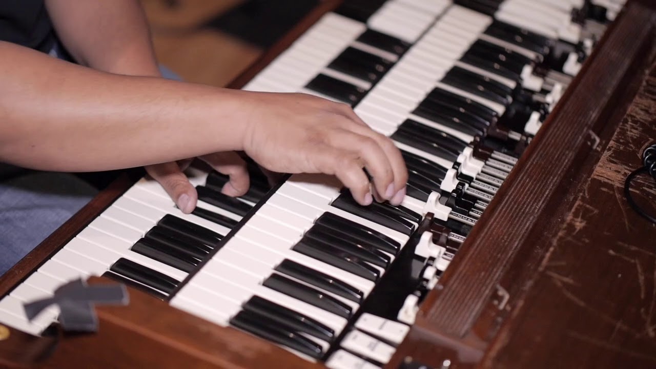 Antuan Walker on the organ!!! - YouTube