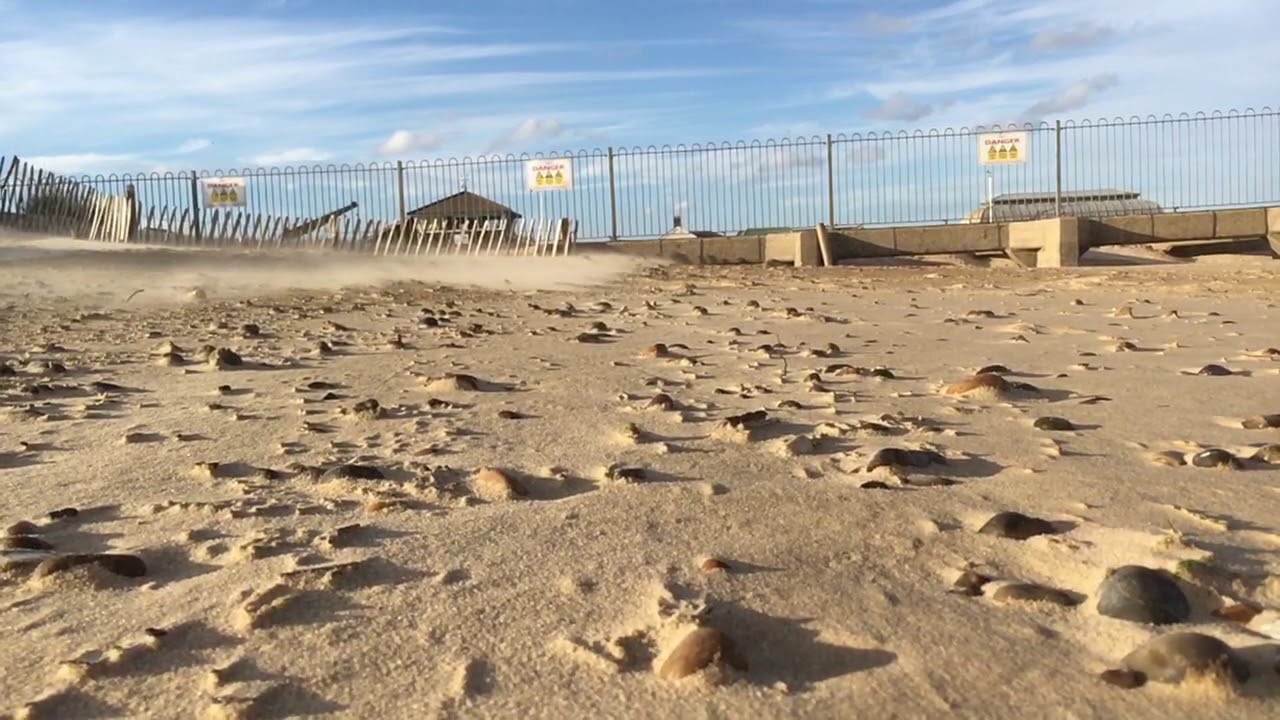 Amazing sand slow motion see the grains of sand - YouTube