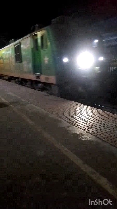 Mysore Express Train #indianrailways #trainsoundeffects - YouTube