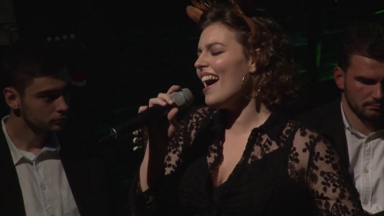 Pava Ćorić - Rockin' Around the Christmas Tree - YouTube