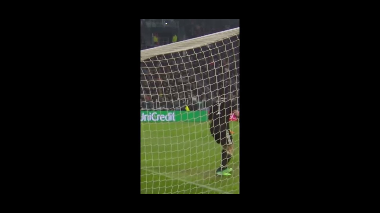 Ronaldo bicy - YouTube