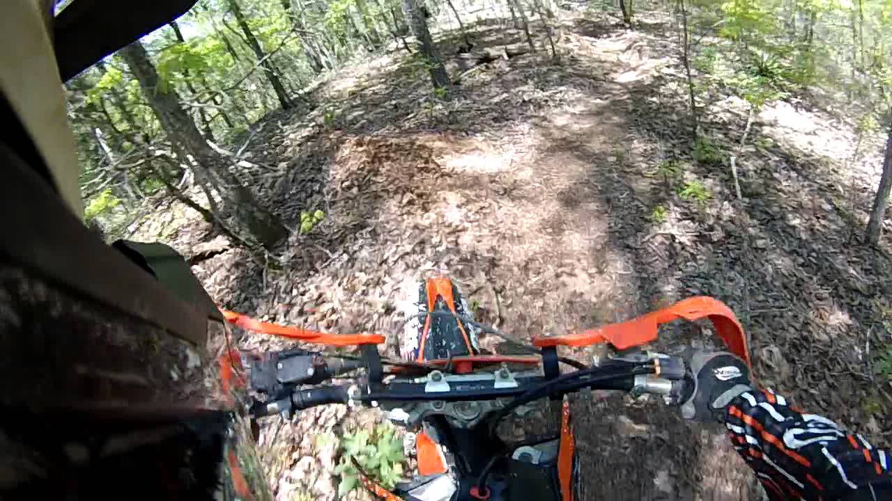 Tight single track, trail riding dirt bikes - YouTube