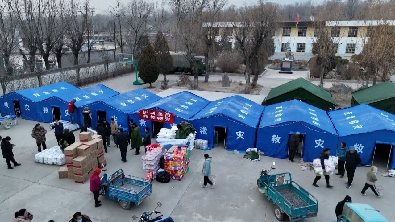 Quake-affected people in China's Qinghai Province settled in shelters ...