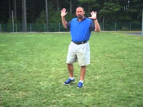 Pivoting; ultimate frisbee with defender - YouTube