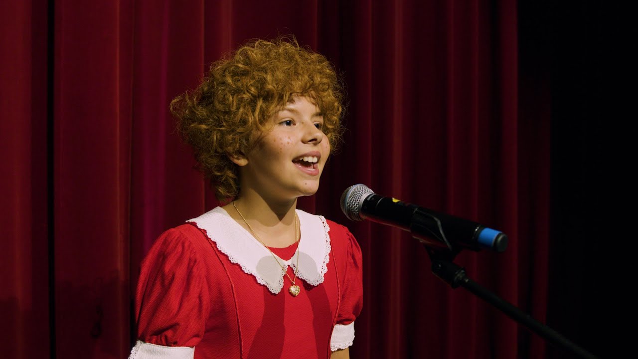 Annie - In primeur het nummer 'Morgen' - YouTube