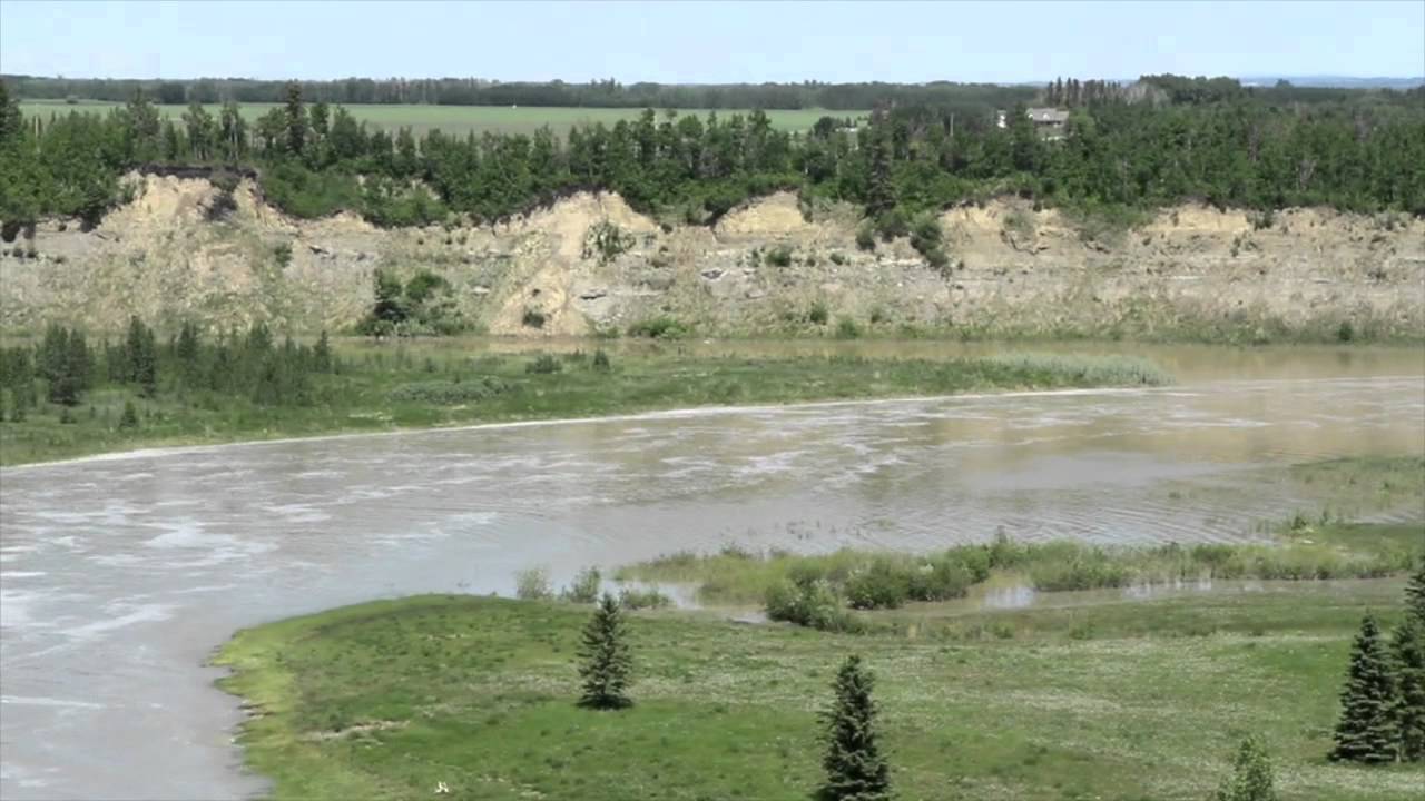 Plains Midstream pipeline leak may have been under the river - YouTube