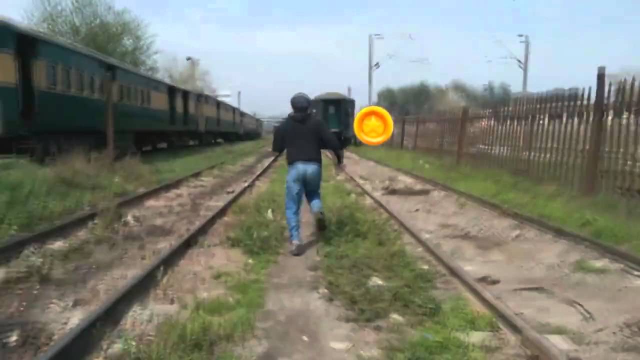 Pakistani Subway Surf - YouTube