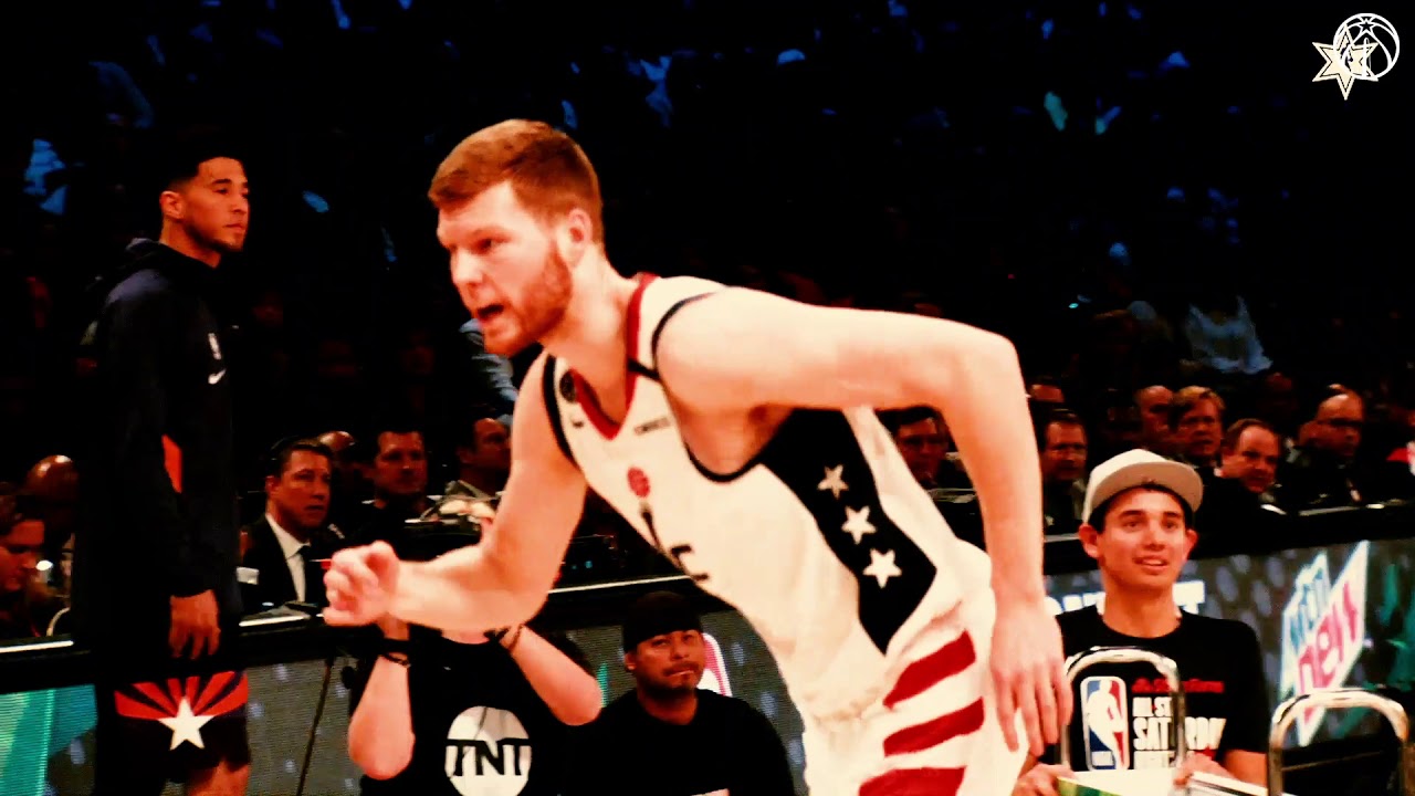 Davis Bertans re-signs with Wizards - YouTube