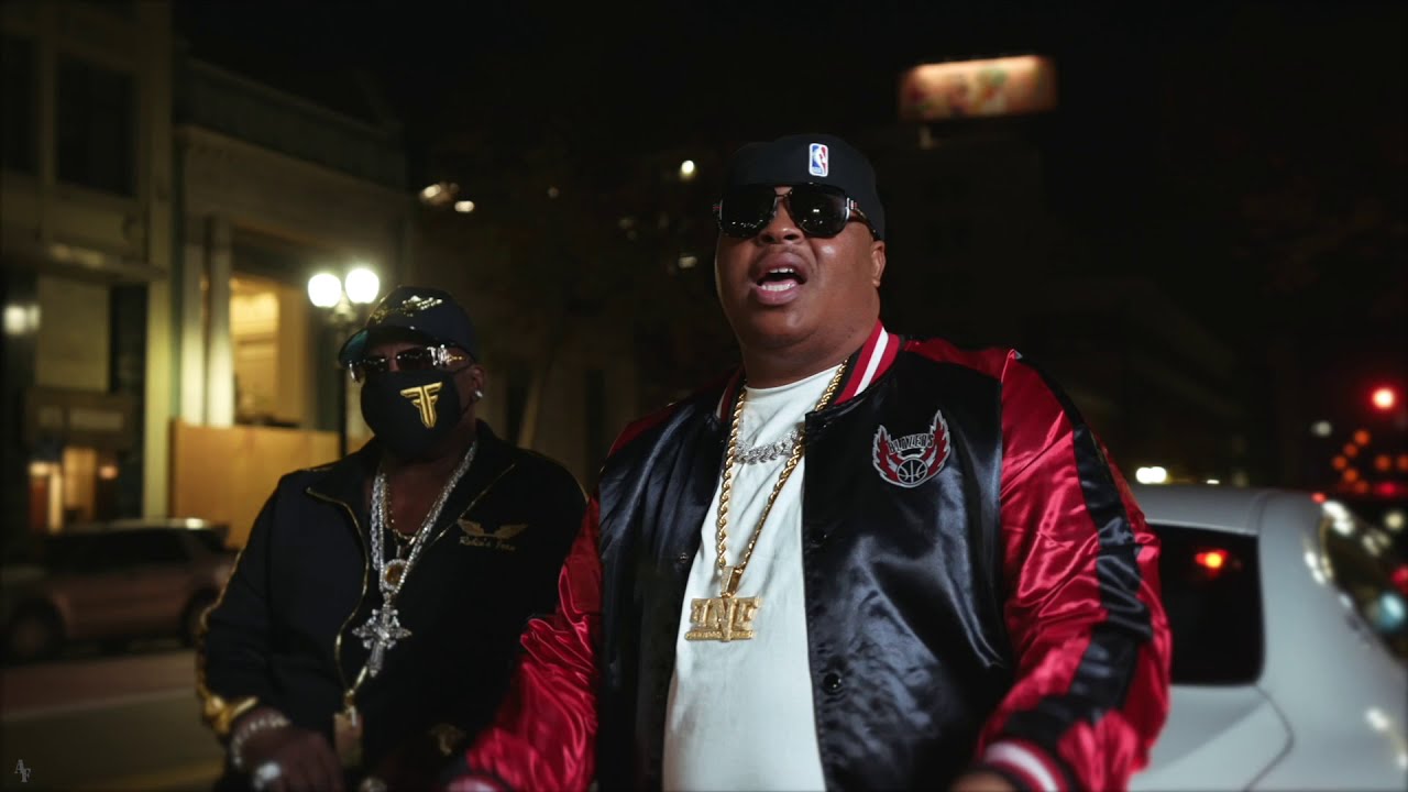 Kali Kash feat. Hitta Slim - Eyes On It (Official Video) - YouTube Music