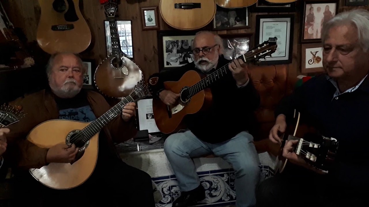 Mal canta o galo FR-EN-IT-ES-DE Hélder do Ó -Tertúlia do Fado - Fernão ...