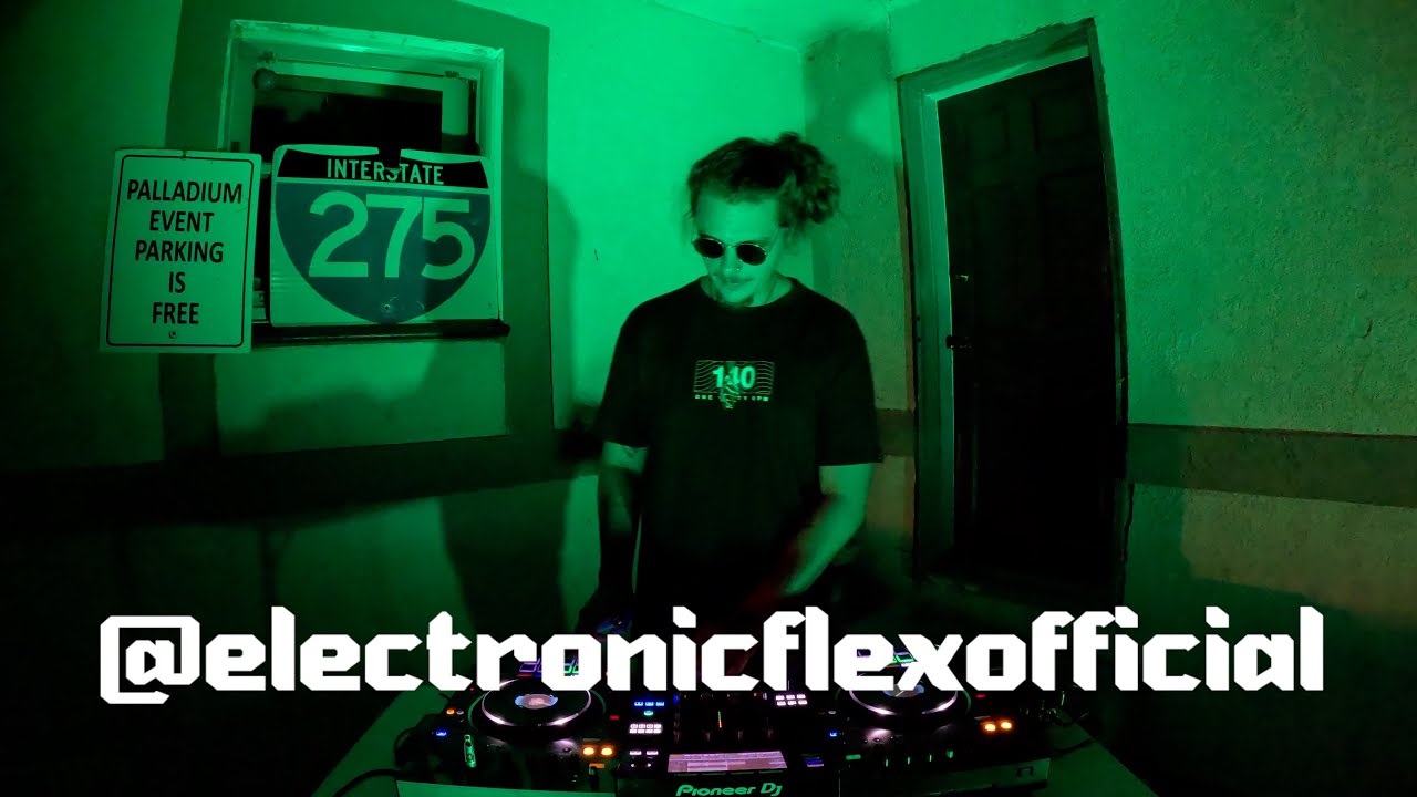 FLEX SESSIONS: SLANK - YouTube