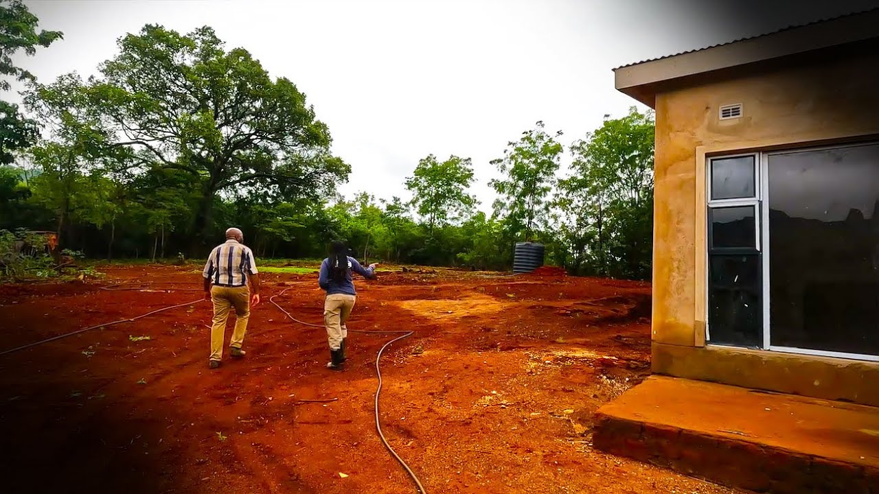 #12 Running water finally, toilet disaster, building in the village ...