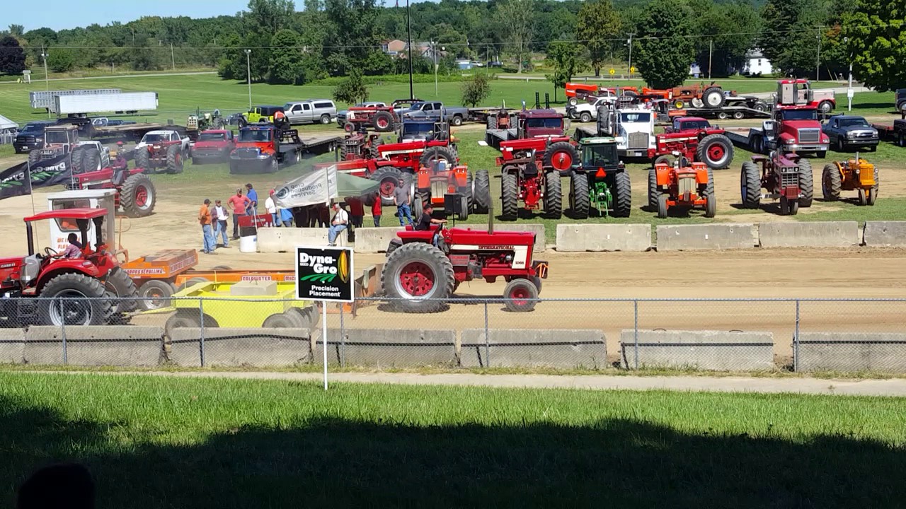Hartford Old Engine and Tractor Show 12 - YouTube