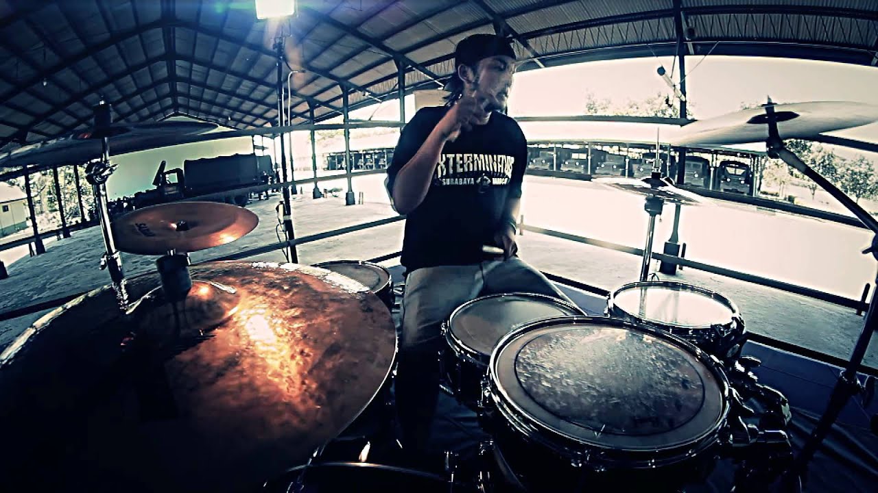 Fraud - Wrong Roots (Official Video) - YouTube