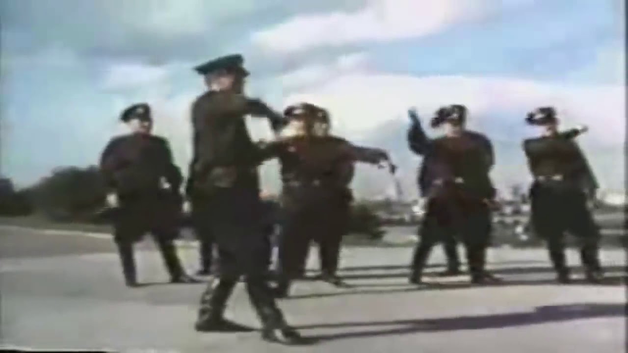 Tecnicas rusas para esquivar las balas XD - YouTube